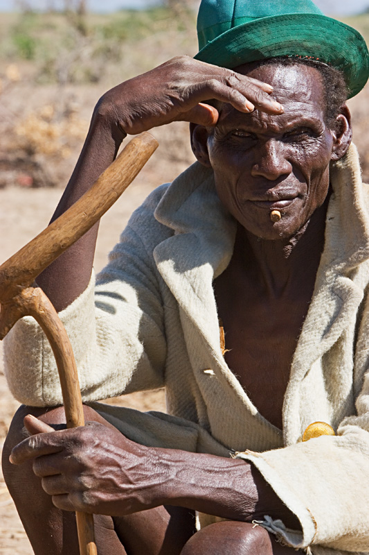 163 Old man from the Nyangatom tribe