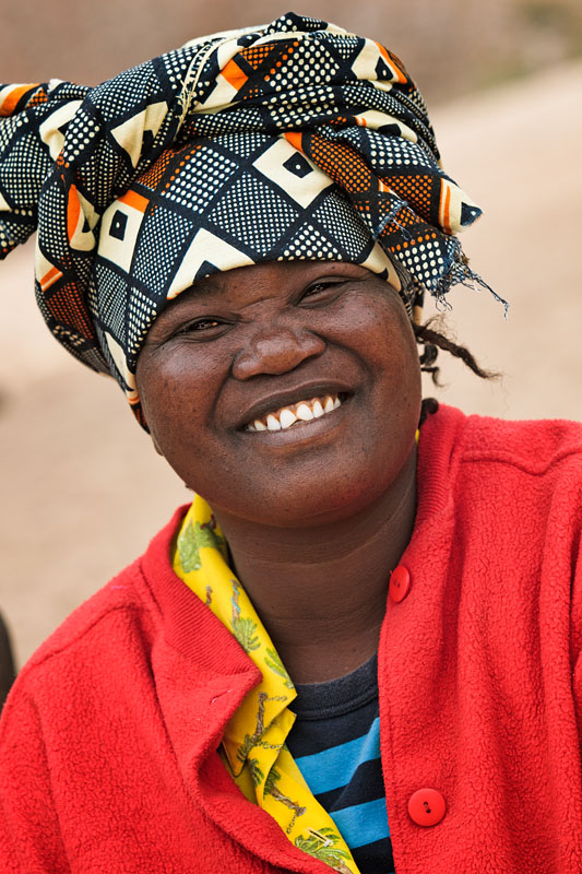 Woman between Pediva and Virei Angola