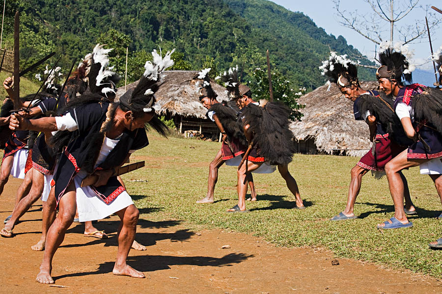 7 Adi Minyong Taapu wardance near Along