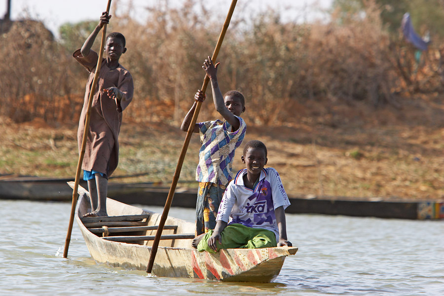 98 Life on the Niger